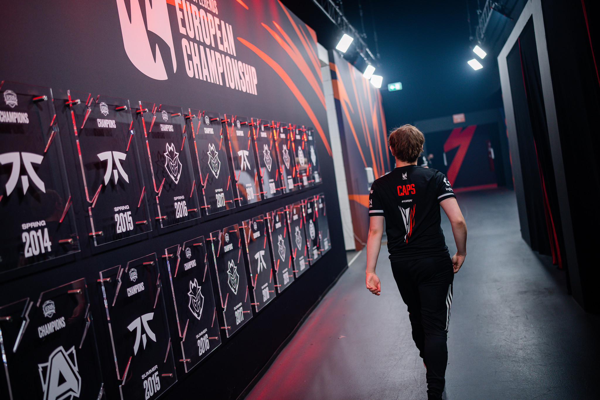 Sampi si zajistilo postup, o druhé místo se porvou ERKO a IKISEQ