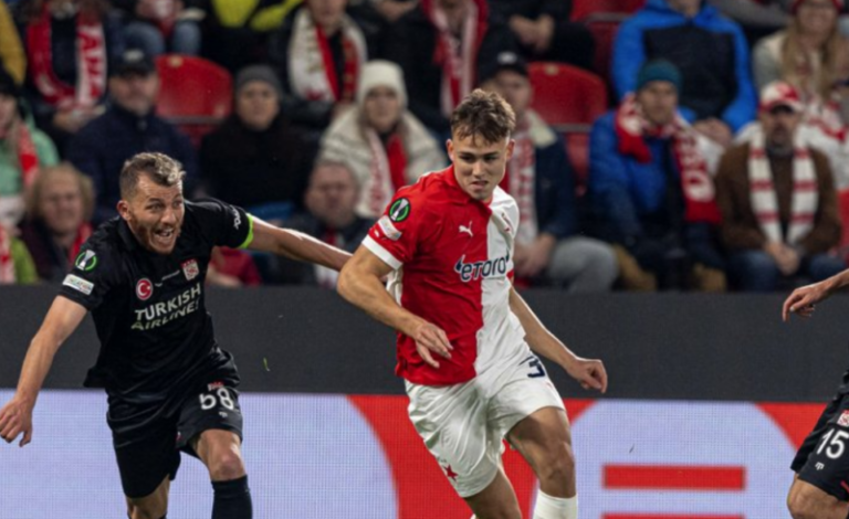 Slavia porazila Baník, dvěma góly rozhodl devatenáctiletý Matěj Jurásek ...