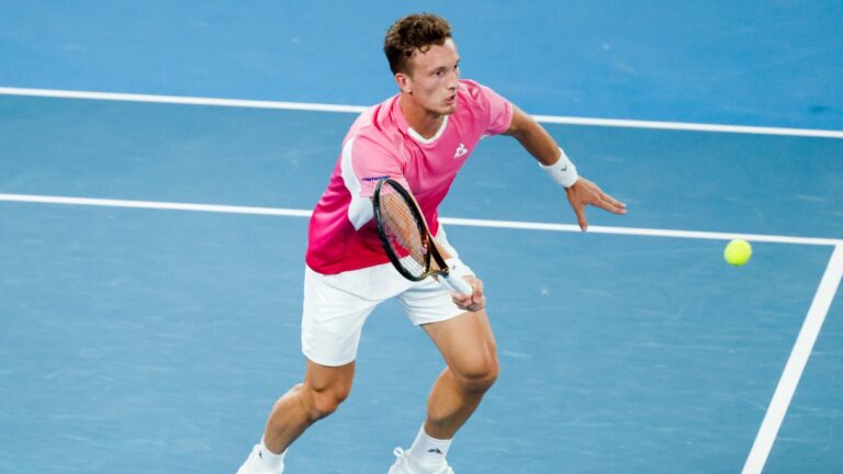 Lehečka opět ve finále a půl milionu za každou minutu na kurtu