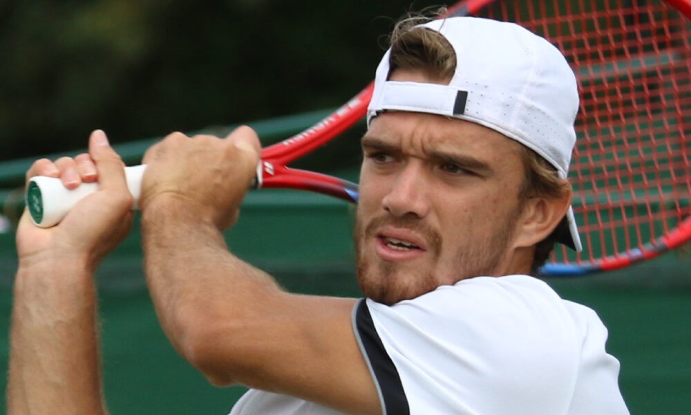 Čtvrtý nejlepší na světě. Macháč má další vítězství a ve finále v ...